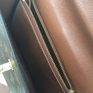 Louis Vuitton | Bags | Authentic Louis Vuitton Classic Purse | Poshmark